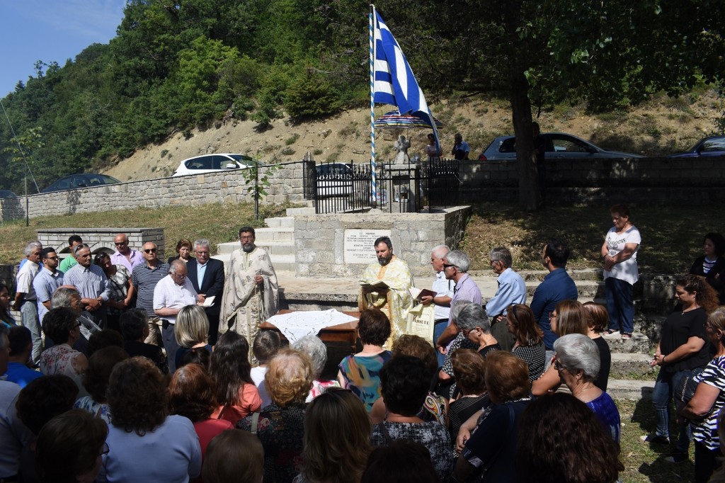 Τιμήθηκαν οι τρεις πεσόντες Κρήτες εθελοντές στο Δεμάτι – Δήμος Ζαγορίου